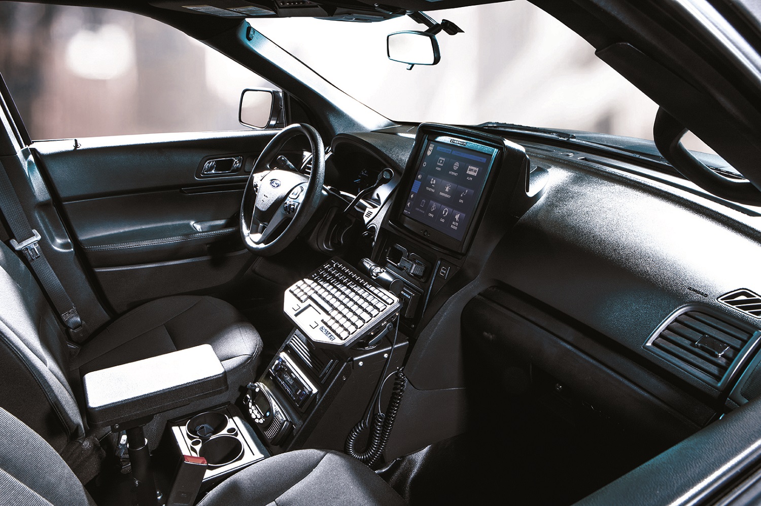 Kommander® Base for the Ford Interceptor Utility® 2017-2019, with ...